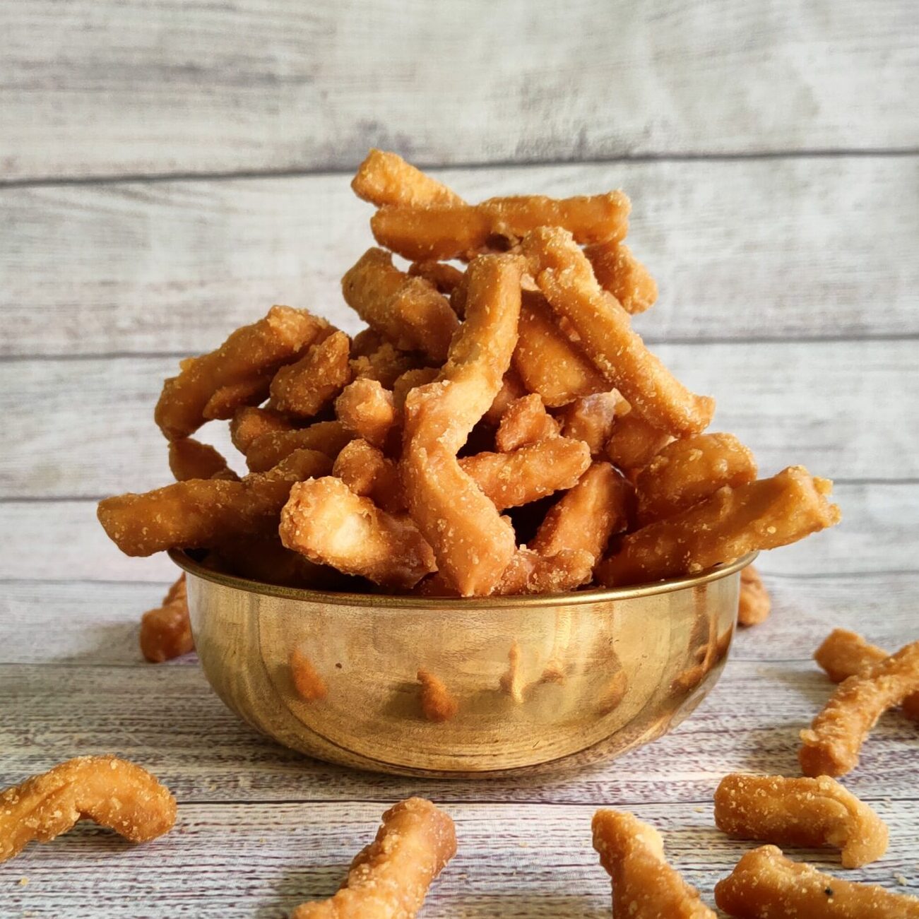 Sweet Kommulu bellam - Pappala Dabba